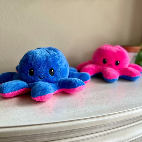 Accessories | Reversible Plush Octopus Large 11 Hot Pink And Blue ...